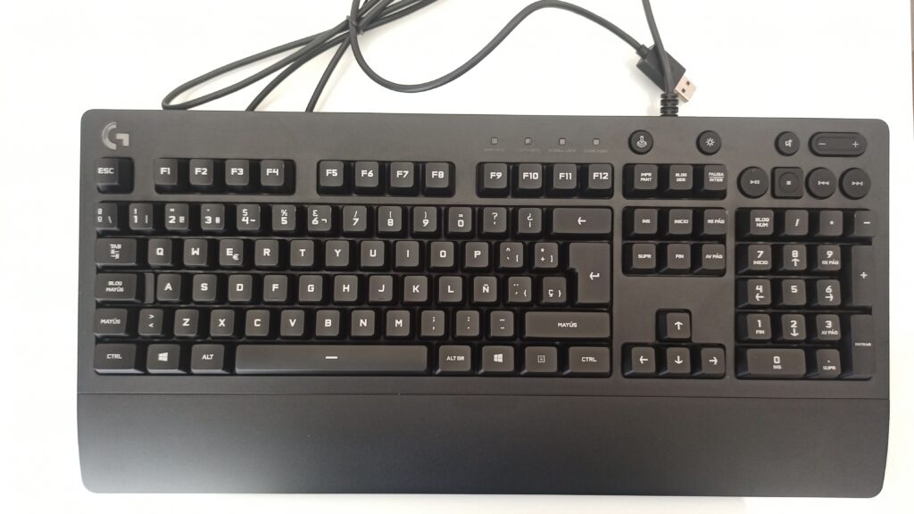 Logitech G213 - Tu teclado mecánico